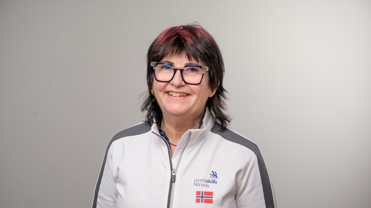 Merete Kvestad Eide skal til Yrkes-EM 2025 som ekspert i frisørfaget